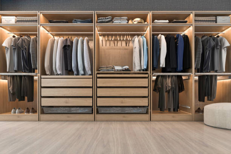 Closet Planejado com Sapateira - GSP Moveis